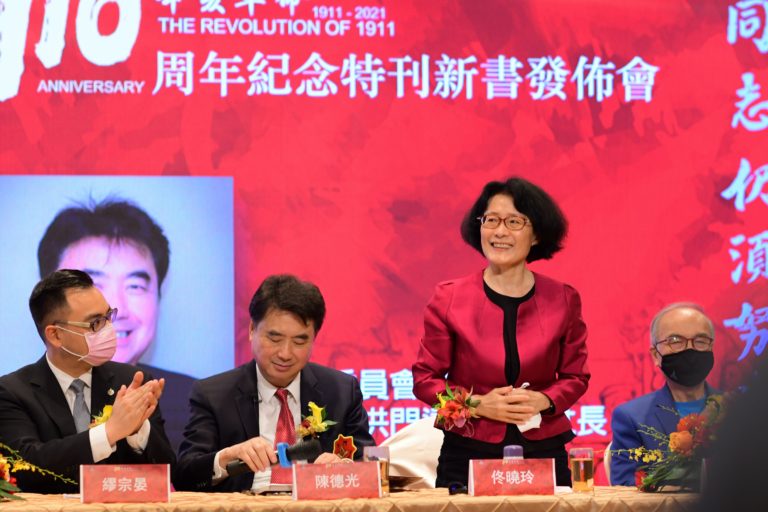 Campaign to switch Vancouver mayors got support from past, present and ...